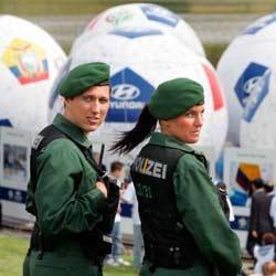 Alman Polisi Alarmda