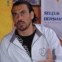 Servet Galatasaray'ı kalbine yazdı