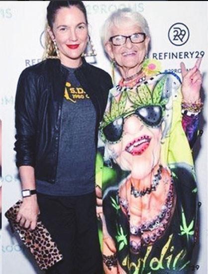 87 yaşındaki Instagram fenomeni: Helen Van Winkle - Magazin Haber