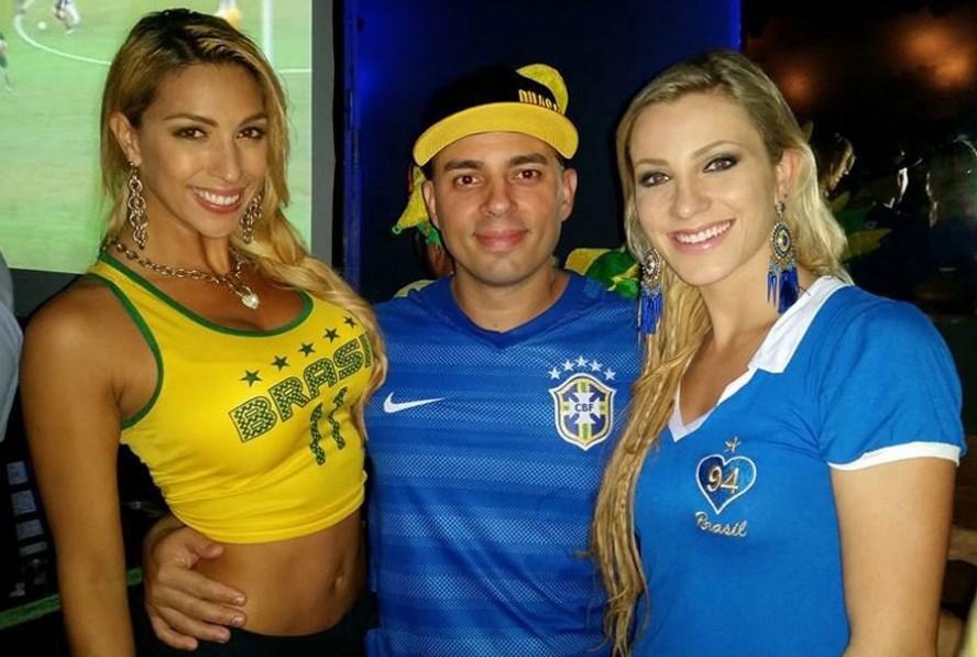 Kadın futbol hakemi Fernanda Colombo Uliana dünya çapında şöhret oldu ...