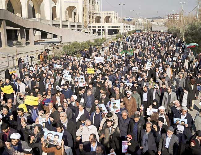 Iran Stages Pro Government Rallies Cleric Urges Firm Punishment For