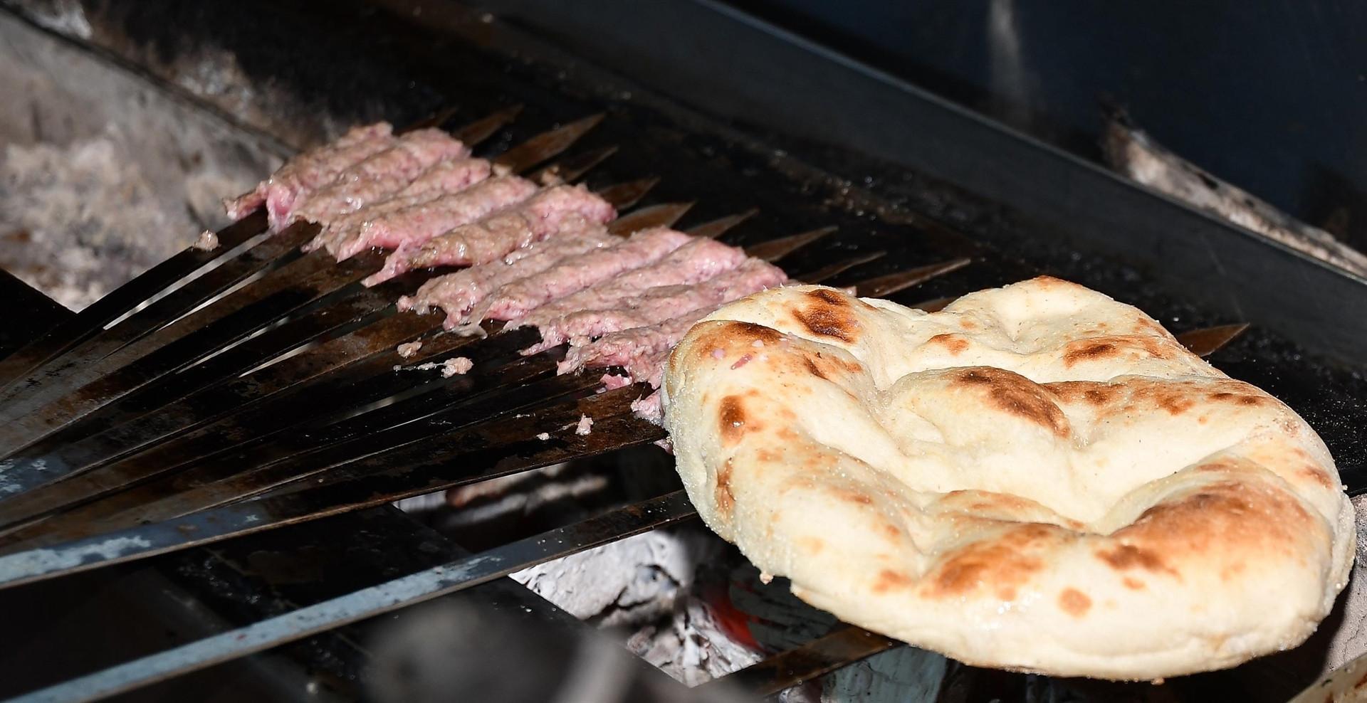 Manisa’nın 300 yıllık lezzeti: Manisa kebabı - Hürriyet Lezizz