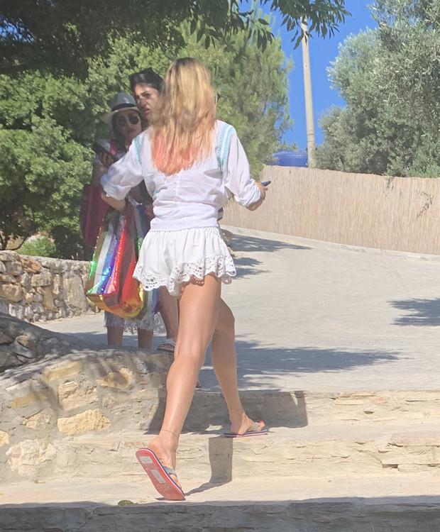 Şeyma Subaşı eski sevgilisinin mekanına alınmadı! İşte olayın perde ...