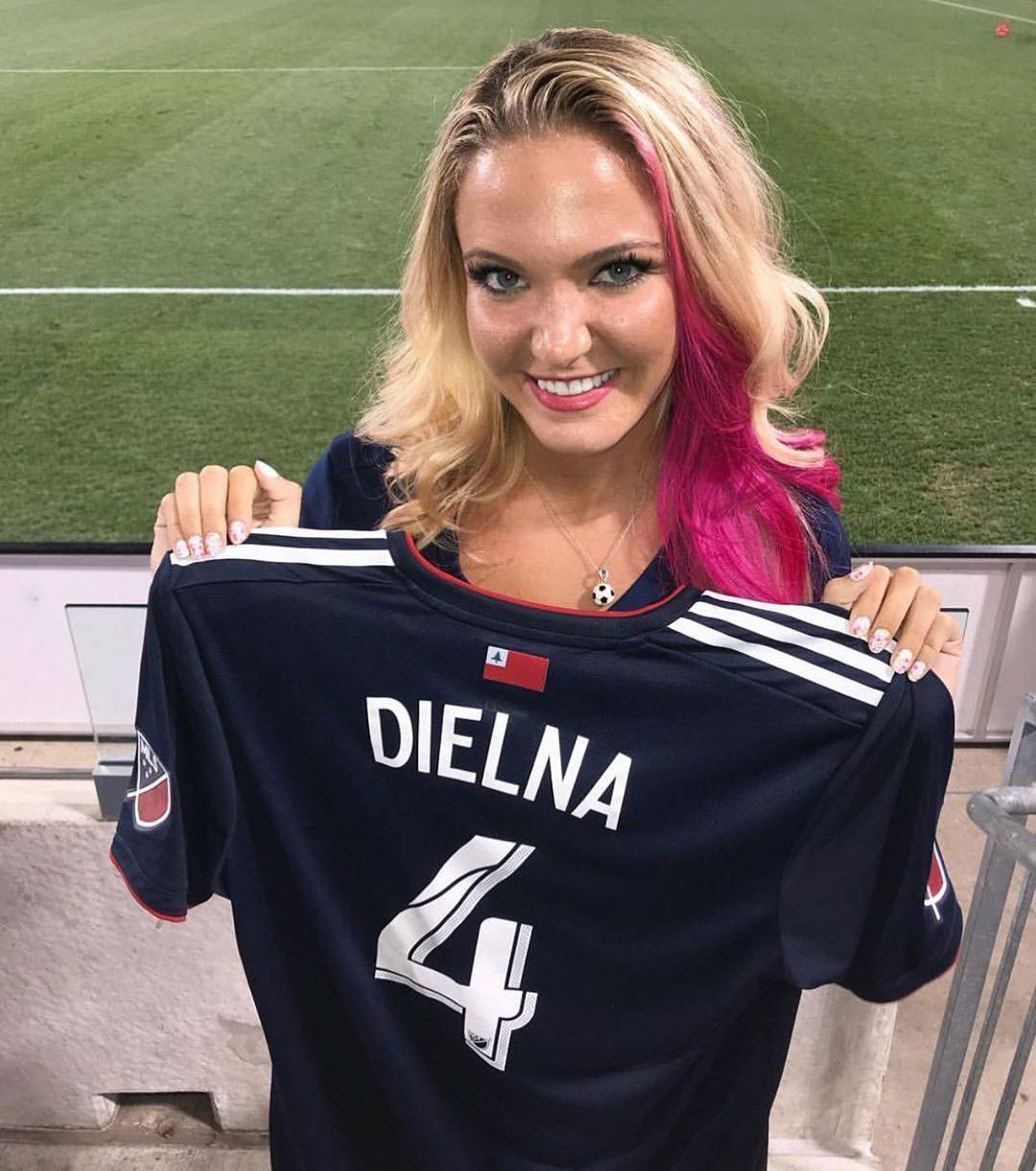 Trabzonspor'da Emily Rogawski sürprizi! Sosyal medyada gündem oldu ...