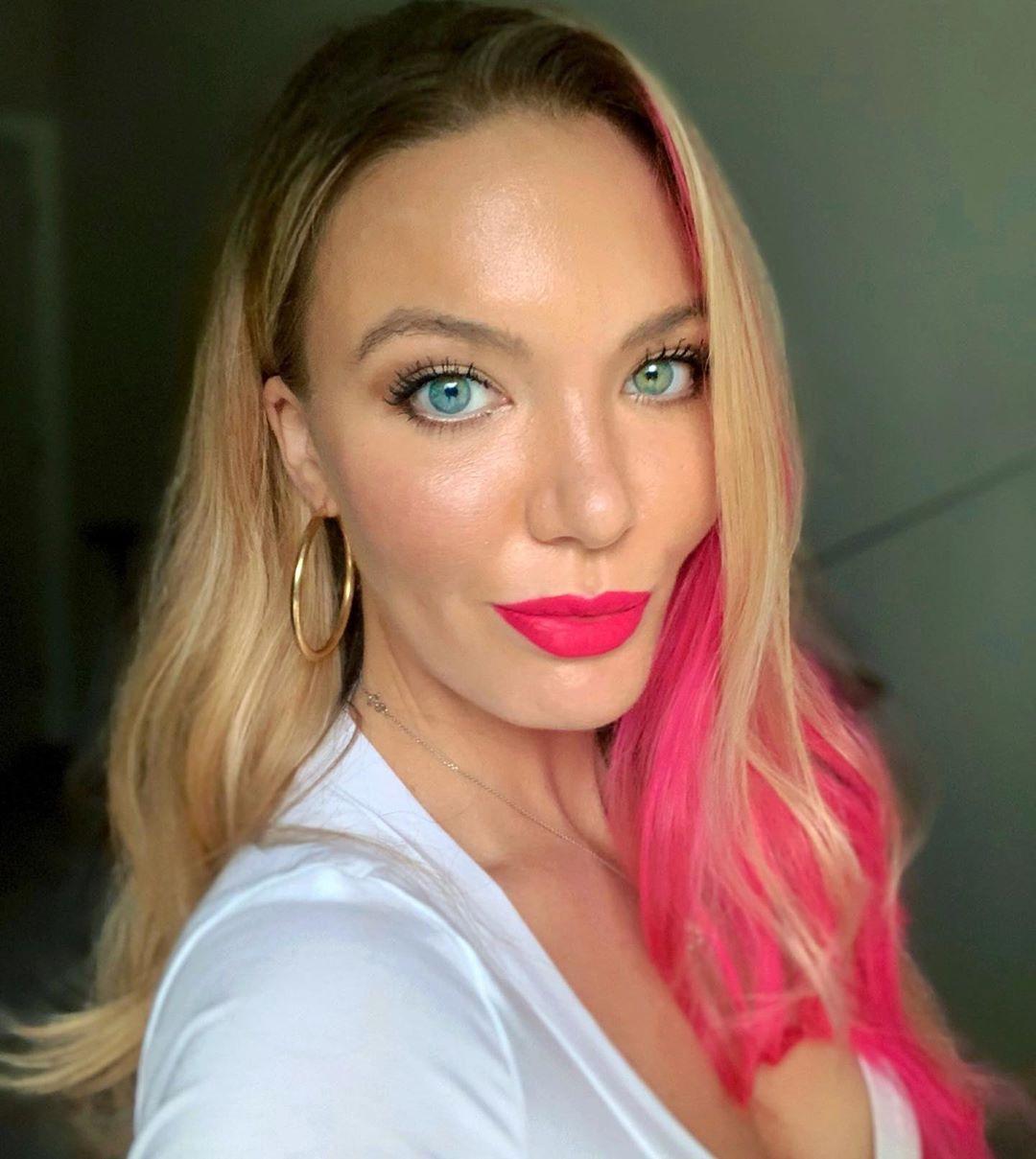 Trabzonspor'da Emily Rogawski sürprizi! Sosyal medyada gündem oldu ...