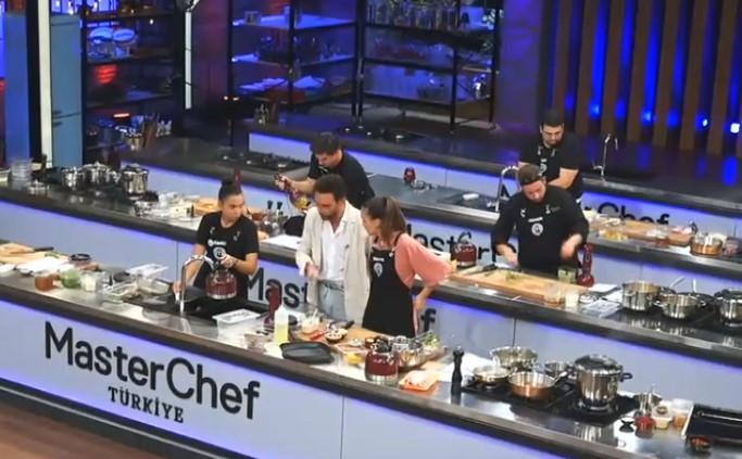 MasterChef Sefa parmaklarını kesti