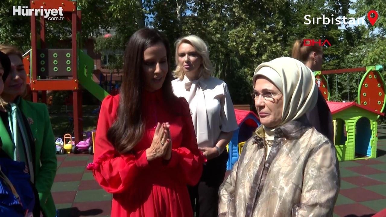 Emine Erdoğan, Zveçanska Annelik Merkezi’ni ziyaret etti - Son Dakika ...