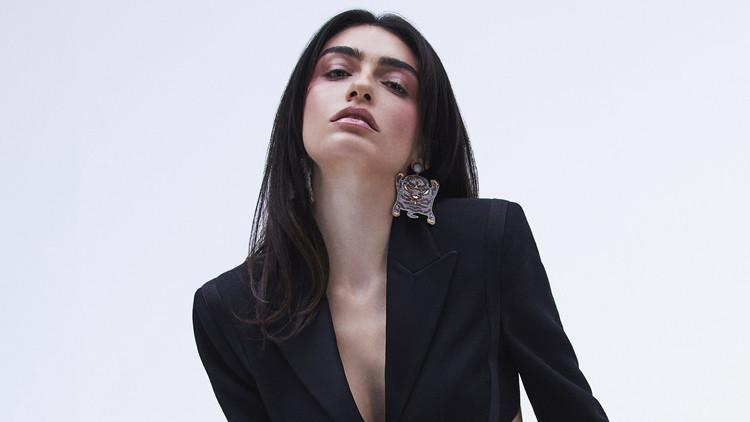 İNCİ TANELERİ DİLBER KİMDİR, gerçek adı ne? İnci Taneleri dizisinin ...