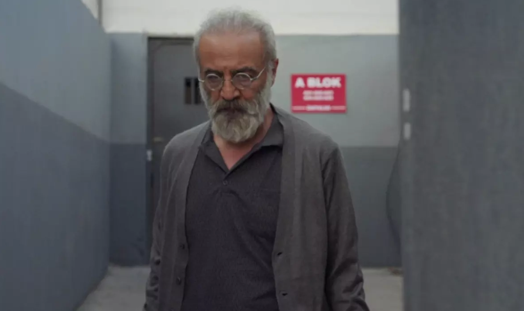 İNCİ TANELERİ OYUNCULARI VE KARAKTERLERİ (Yeni oyuncu isimleri) || Kanal D İnci Taneleri ...