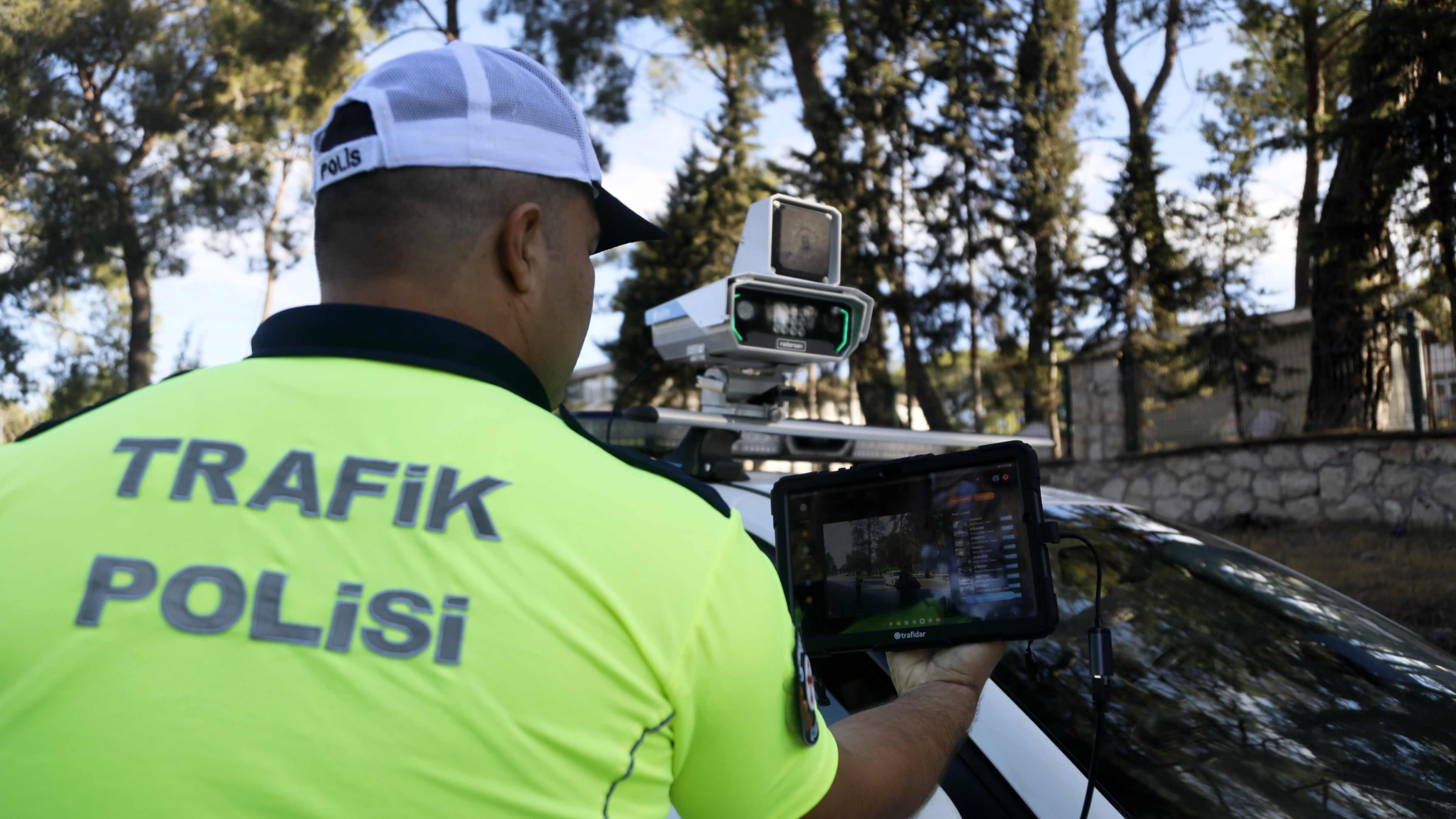 Traffic Units Employ Ai Powered Speed Radar System Türkiye News