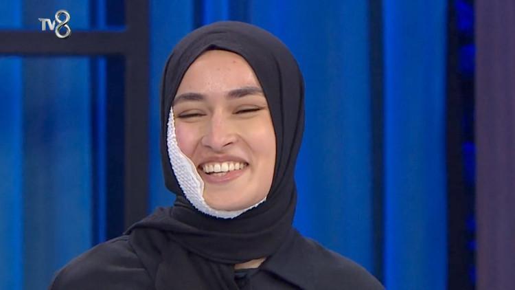 MasterChef Beyza devam edecek mi sorusuna açıklık getirdi! Yüzü sarılı ...