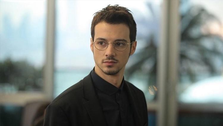 Mert Yazıcıoğlu kimdir, kaç yaşında, nereli? Pantene Altın Kelebek iyi ...