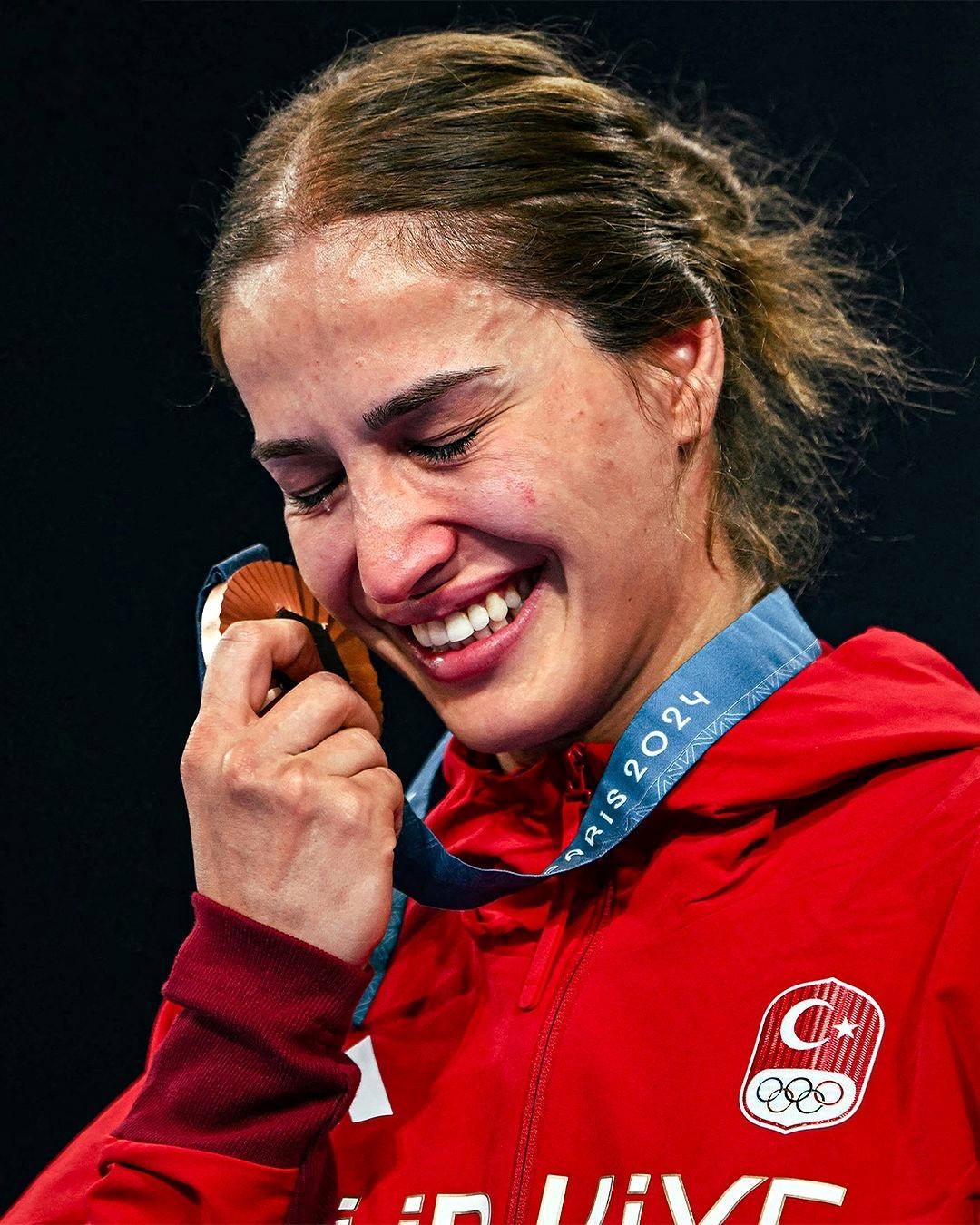 Buse Tosun Çavuşoğlu kimdir, kaç yaşında, nereli? Yılın en iyi kadın ...