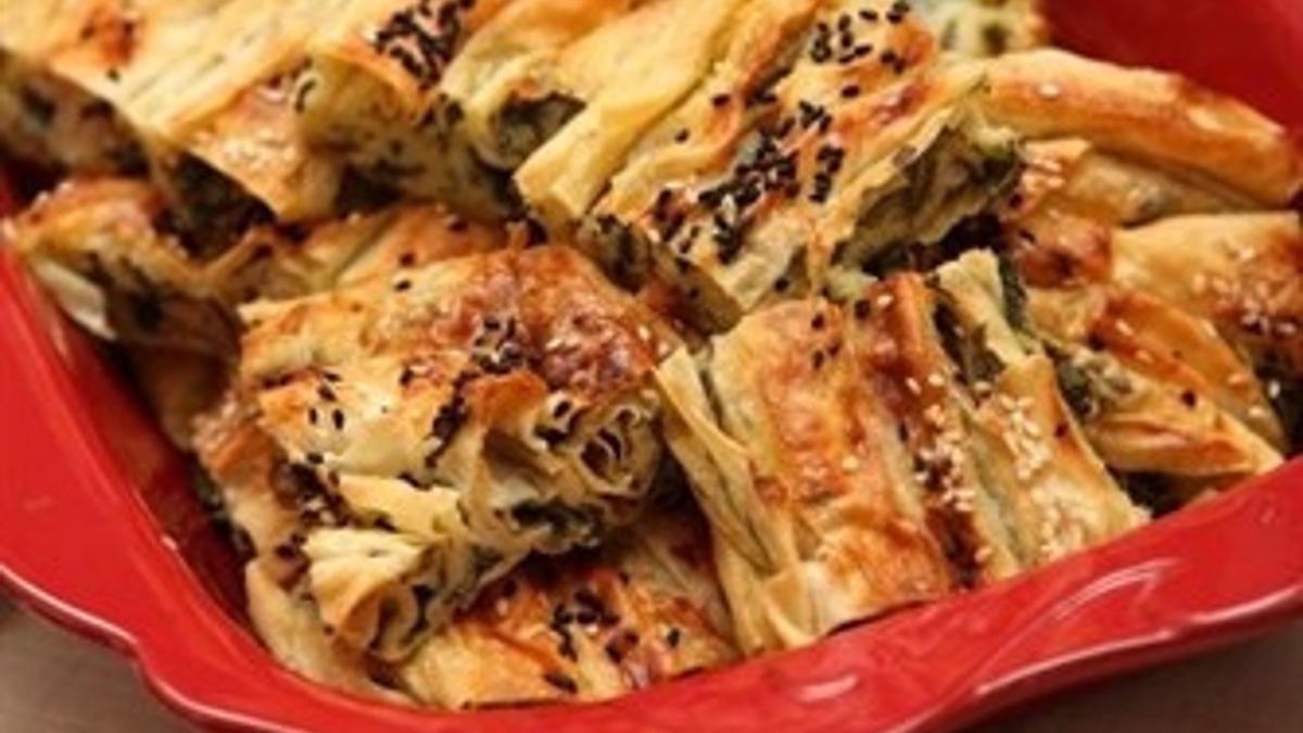 Nefis ıspanaklı börek tarifi! - Mahmure
