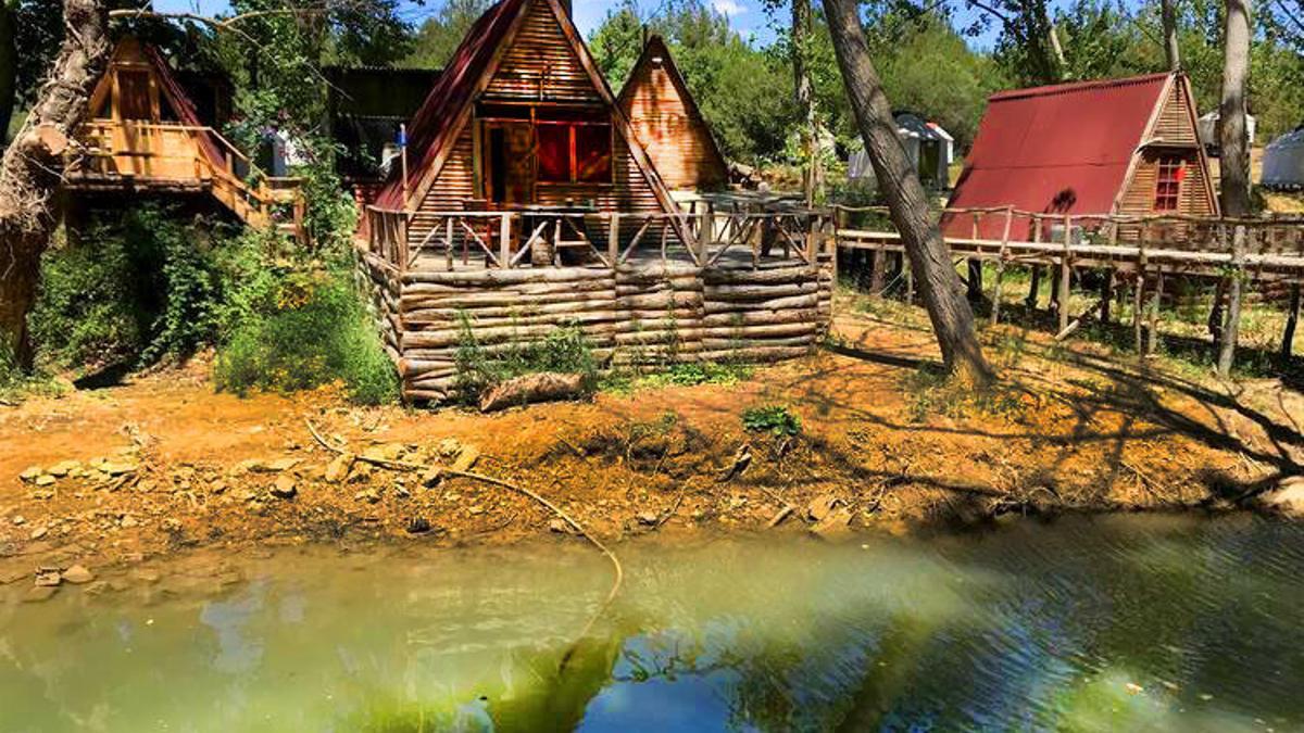 Adı gibi 'saklı' bir yer... Ne trafik var ne de gürültü, her yer sessiz ...