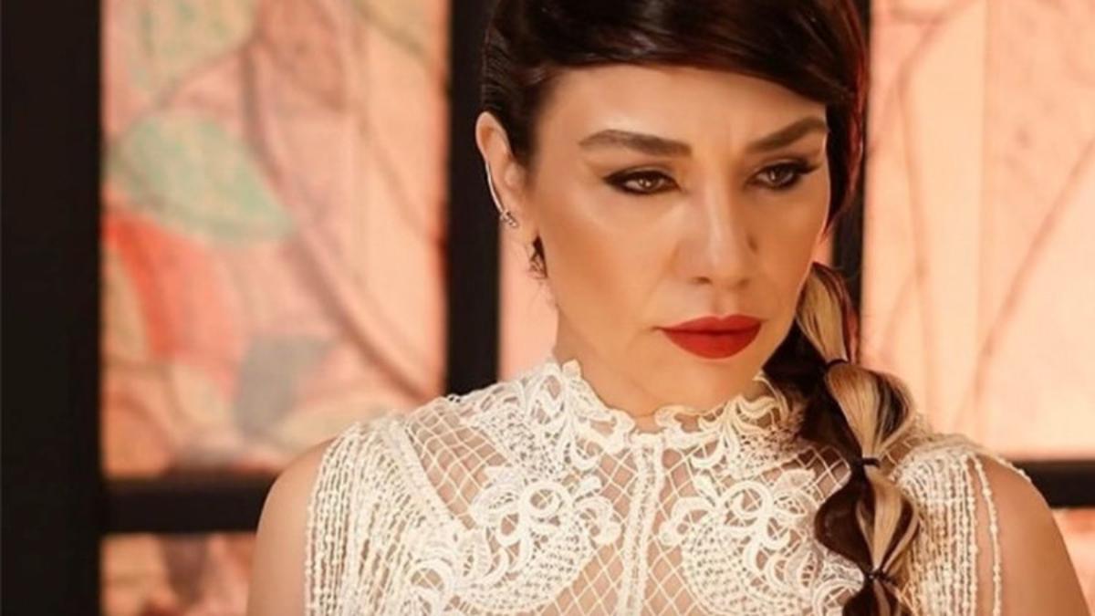 Yeşim Ceren Bozoğlu kimdir, kaç yaşında, nereli? Annemizi Saklarken ...