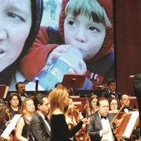 Istanbul Symphony Orchestra plays to draw attention to Syria