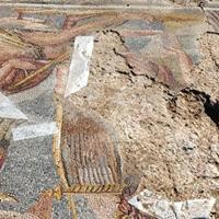 Roman mosaic unearthed in wheat field in Turkey's Kırıkkale