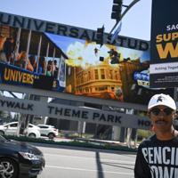 Hollywood actors extend contract talks just before deadline