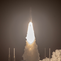 First US lunar lander in more than 50 years rockets toward moon with commercial deliveries