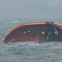 Philippine tanker carrying 1.4 mln litres of oil capsizes off Manila ...