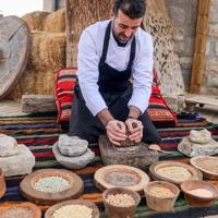 Turkish chef recreates 8,600-year-old Neolithic bread