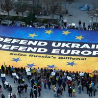 EU emergency summit seeks to beef up defense to counter Trump pivot ...