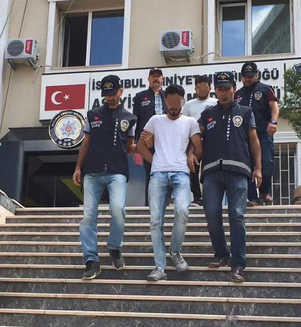 Son dakika: AVM'de hareketli dakikalar Son dakika: AVM'de hareketli dakikalar
