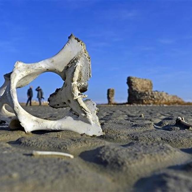 Drought in Lake Van exposes long-submerged Ottoman structures