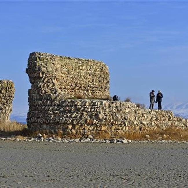 Drought in Lake Van exposes long-submerged Ottoman structures