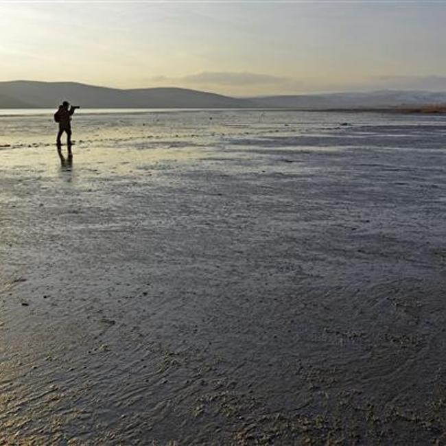 Drought in Lake Van exposes long-submerged Ottoman structures