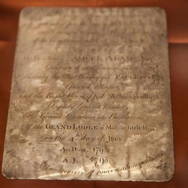 Boston opens 'oldest' US time capsule from 1795