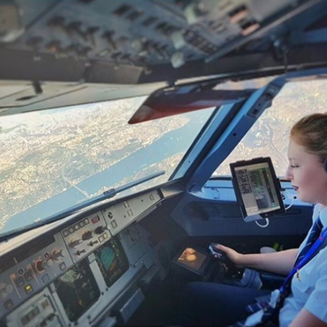 Turkish female pilots become social media phenomena
