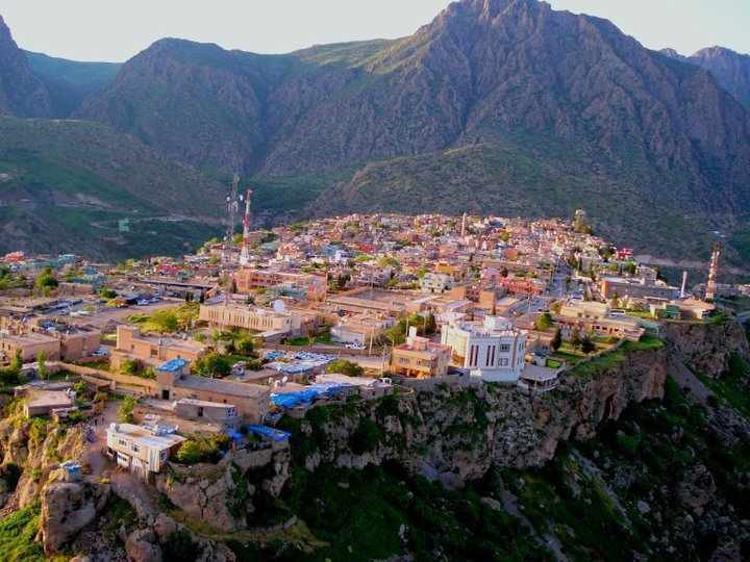 Uçurumun kenarında sıra dışı yaşam Amediye Şehri