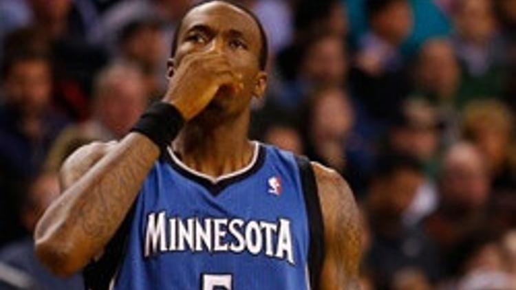 Minnesota'ya Josh Howard şoku
