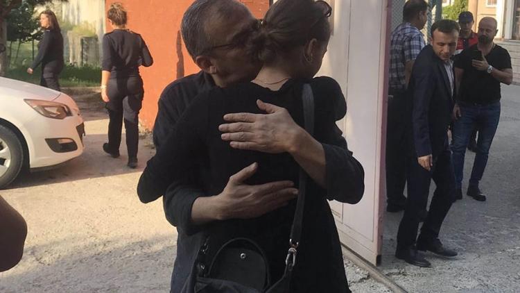 Halide Tülay Demirsöz kimdir? Sırrı Süreyya Önder'in eski eşi Halide ...