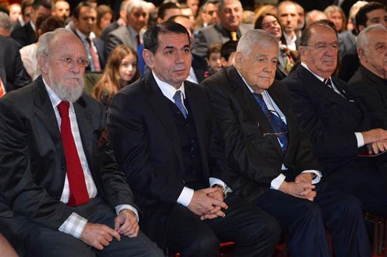 Kenan İmirzalıoğlu resmen aslan!