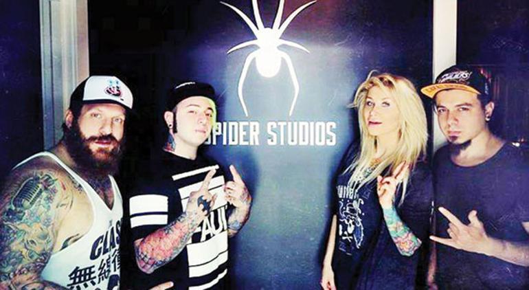 Model grubu dağılıyor mu? - Magazin Haberleri