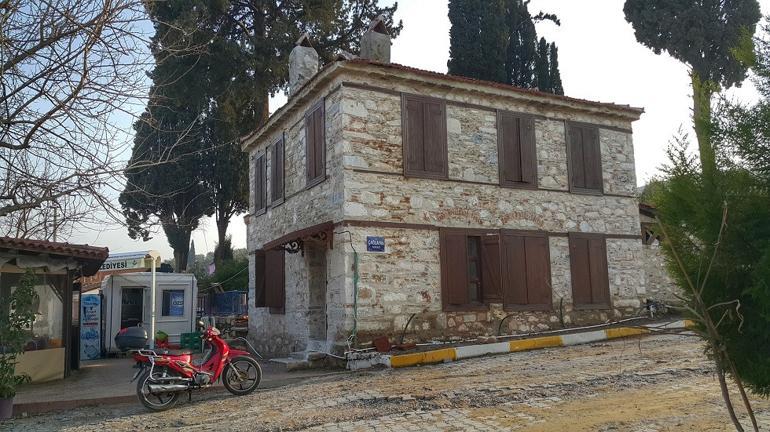 Bir Ana Tanrıça şehri: Metropolis