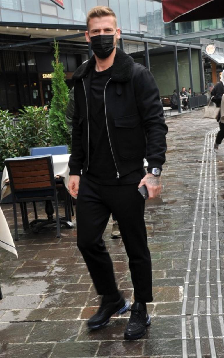 Serdar Aziz otomobilini yeniledi! 'Nazar değmesin' - Son Dakika Magazin ...