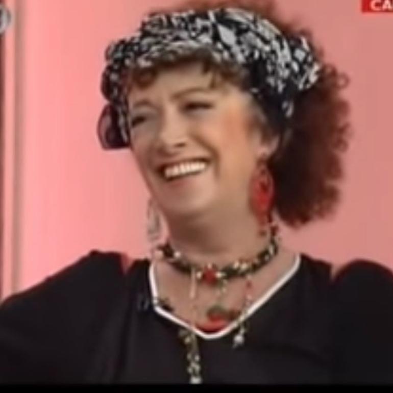 Müjde Ar'ın kardeşi Mehtap Ar 64 yaşında hayatını kaybetti - Magazin ...