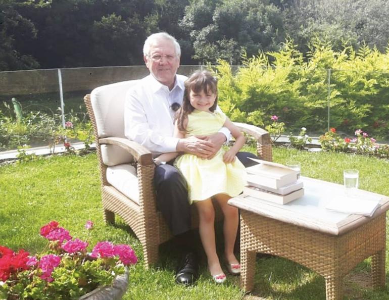 Aziz Yıldırım, Yalıkavak’taki evini kızlarına bıraktı - Magazin Haberleri