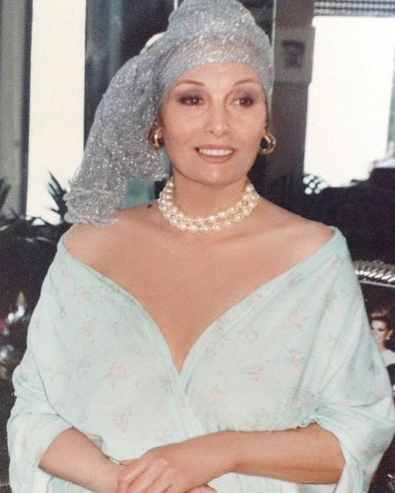 Ajda Pekkan'ın anne özlemi: Sensiz geçen 23 yıl - Magazin Hayat