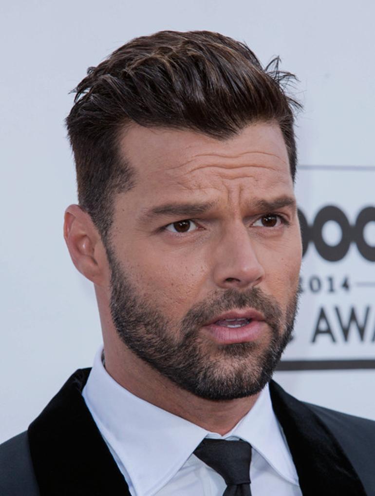 Ricky Martin'in intikamı ağır oldu: Yeğeni ünlü şarkıcıyı tacizle ...