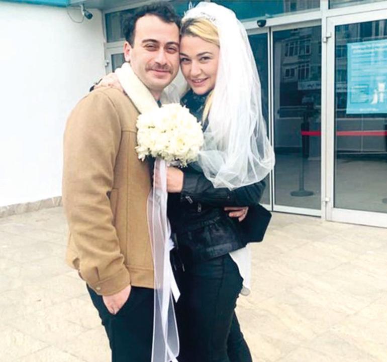 Hadise, sahnede yüzüğünü fırlatıp attı - Magazin Haberleri