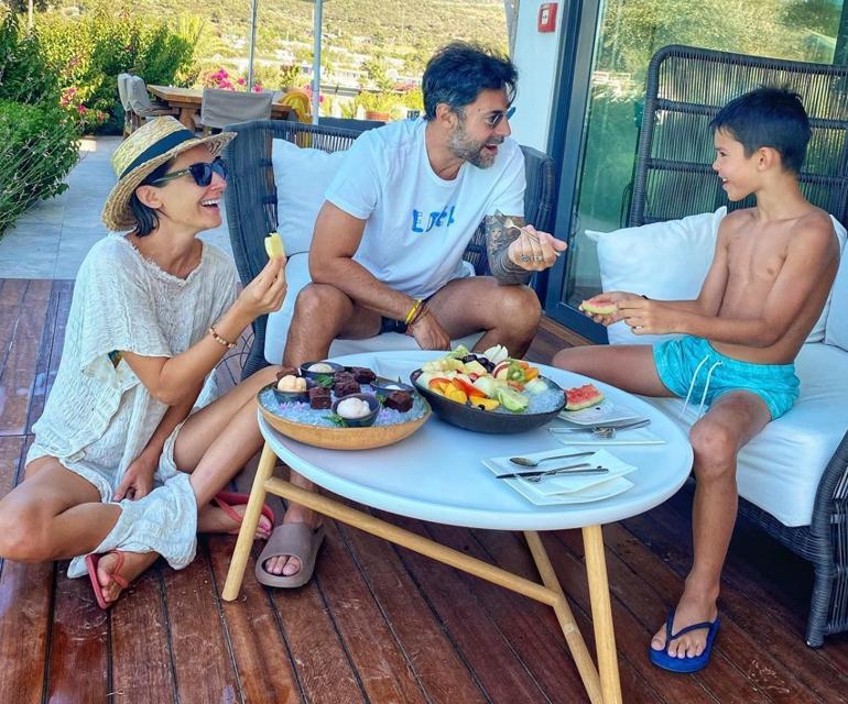 Ediz Hun'dan çifte kutlama... Berna ile 50. yılımız! - Magazin Hayat