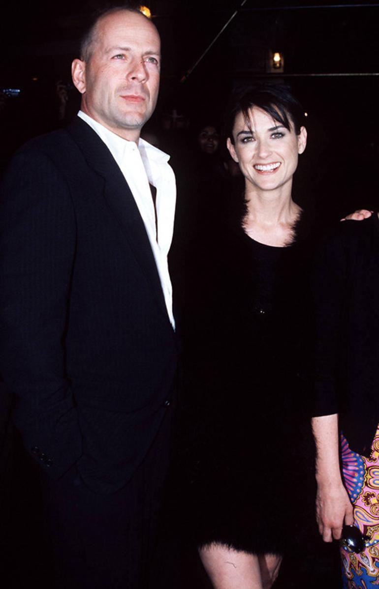 Bruce Willis'in eşi Emma Heming gazetecilere yalvardı: Kocamı sokakta ...