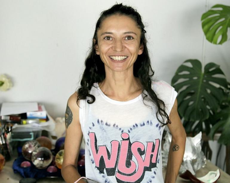 Sanatın abartma özelliği ‘Mübalağa’da yeniden şekillendi | Mete Tamer ...