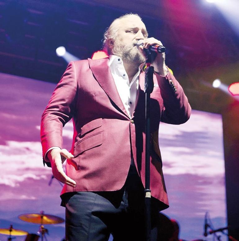 Oyuncu Uğur Bilgin ile İrem Uslu'dan balayı paylaşımı - Magazin Haber