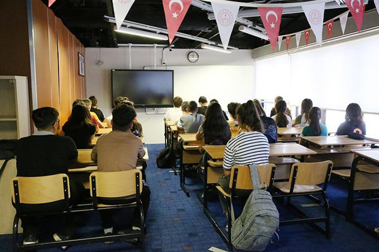 ‘Yüzen Okul’da ilk ders zili çaldı - Haberler